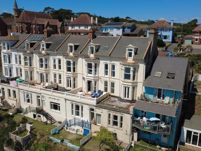 5 bedroom terraced house for sale