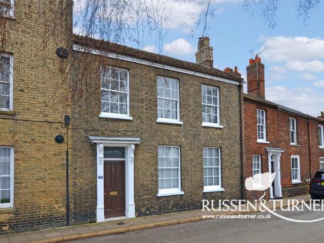 5 bedroom terraced house for sale