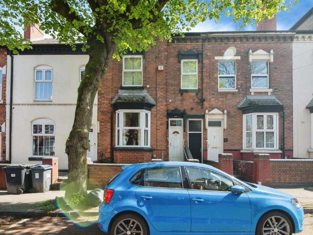 5 bedroom terraced house for sale