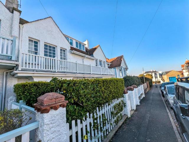 5 bedroom terraced house for sale