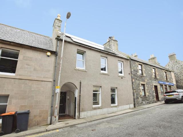 5 bedroom terraced house for sale