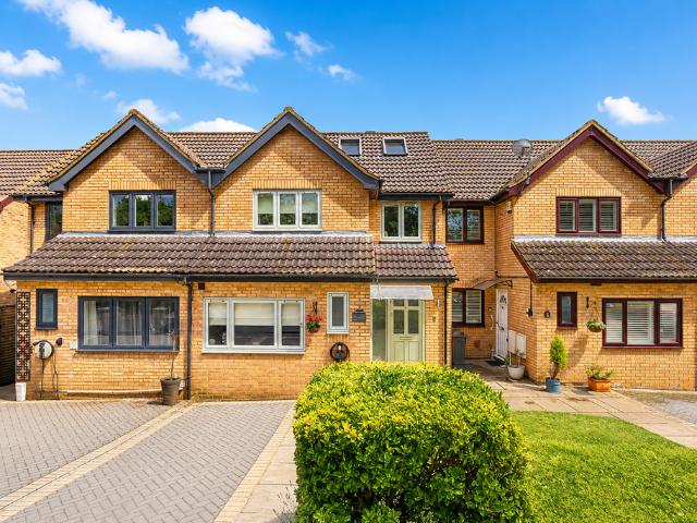 5 bedroom terraced house for sale