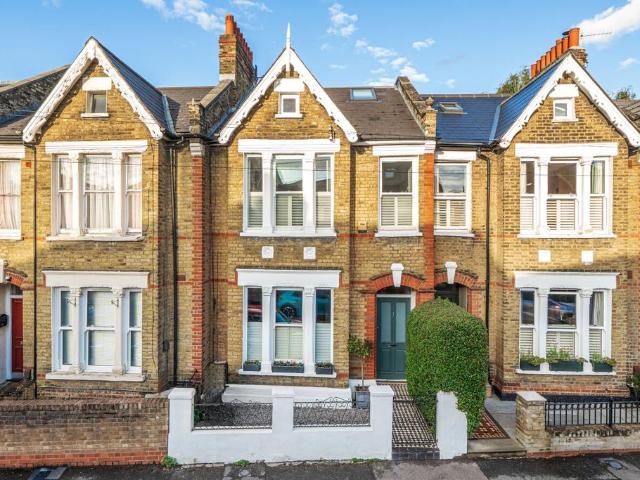 5 bedroom terraced house for sale