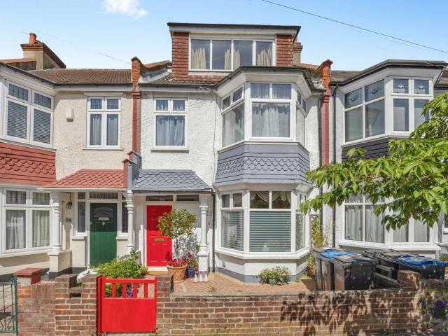 5 bedroom terraced house for sale
