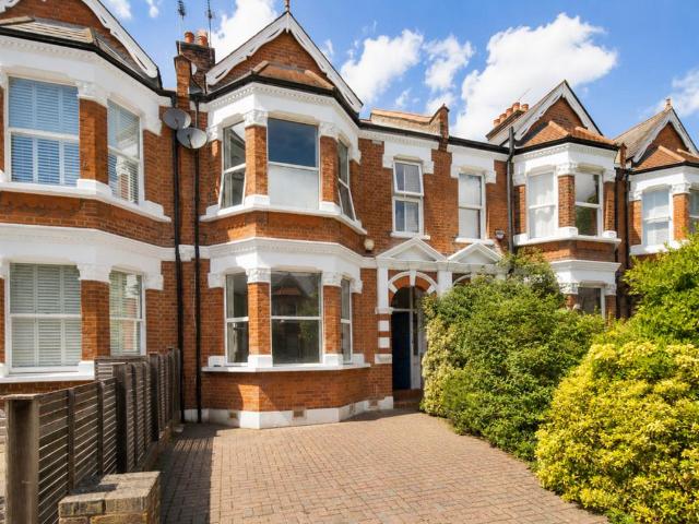 5 bedroom terraced house for sale
