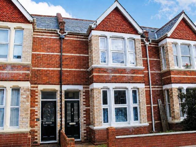 5 bedroom terraced house for sale