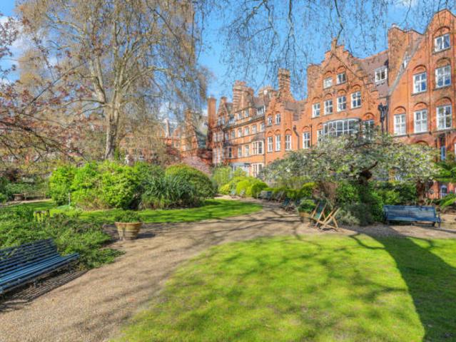 5 bedroom terraced house for sale in Collingham Gardens, London, SW5