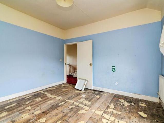 5 bedroom terraced house for sale in Colville Street, Nottingham, NG1
