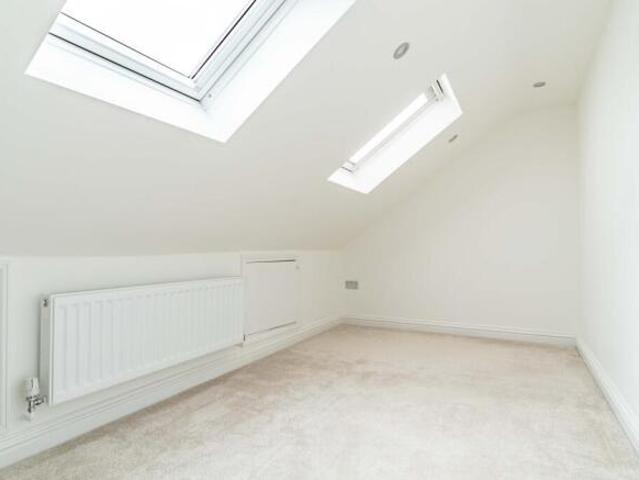 5 bedroom terraced house for sale in Chalkdell Fields, St. Albans, Hertfordshire, AL4