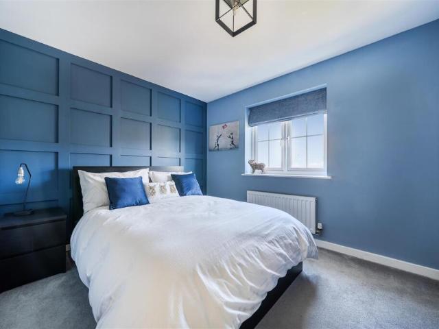 5 bedroom terraced house for sale in Chapelfield Way, Allington, Maidstone, ME16