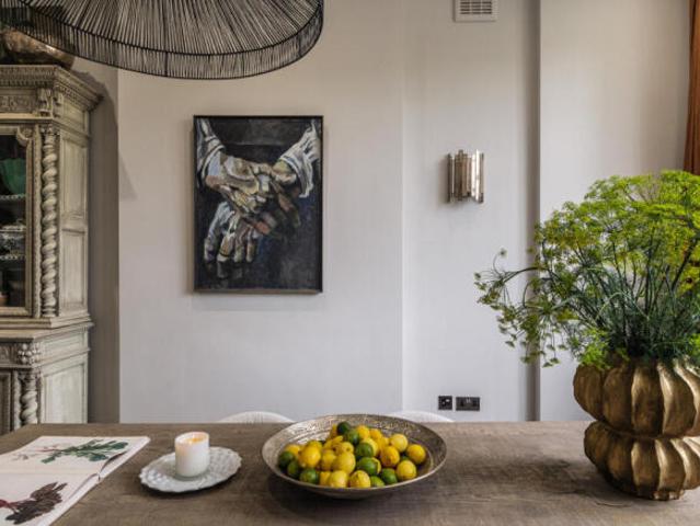 5 bedroom semi detached house for sale in Clapham Common Southside, London, SW4