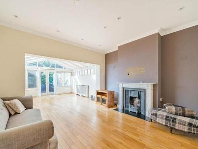 5 Bedroom Terraced House For Sale In Alexandra Park, London