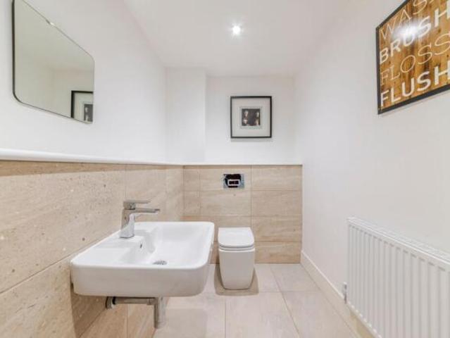 5 bedroom terraced house for sale in Ash Hey Lane, Picton, CH2