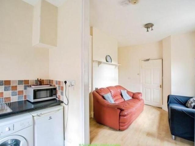 5 bedroom terraced house for sale in Bouverie Street, Chester, Cheshire, CH1