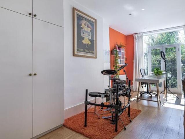 5 bedroom terraced house for sale in Balfour Road, Highbury, N5