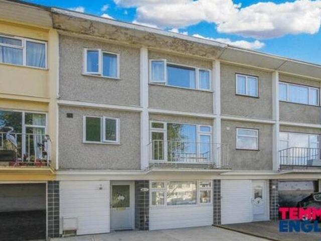 5 Bedroom Terraced House For Sale In Basildon, Essex