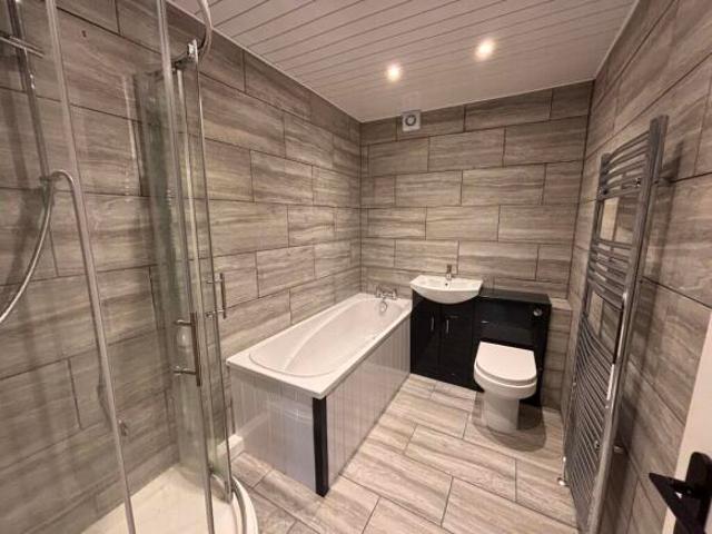 5 bedroom terraced house for sale in Beechwood Road, Bradford, West Yorkshire, BD6