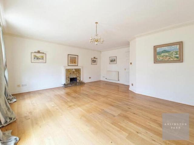 5 bedroom terraced house for sale in Dyers Yard, Norwich, NR3
