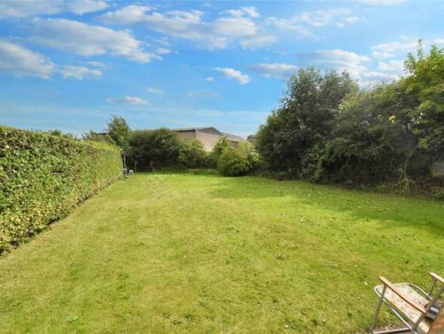 5 bedroom terraced house for sale in Fagley Road, Bradford, West Yorkshire, BD2