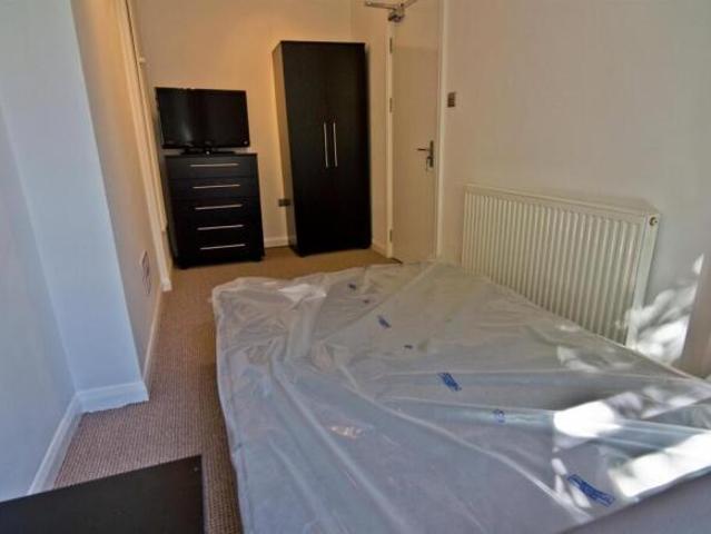 5 bedroom terraced house for sale in Frederick Grove, Nottingham, City, NG7
