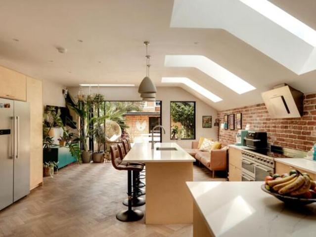5 bedroom terraced house for sale in Kennington Avenue, Bishopston, BS7