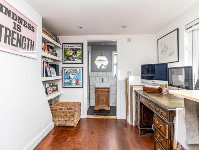 5 bedroom terraced house for sale in Hollam Road, Southsea, PO4