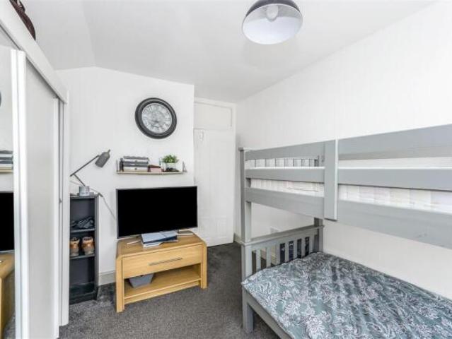 5 bedroom terraced house for sale in Hatherley Road, Walthamstow, E17