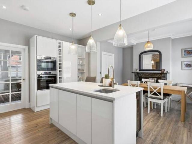 5 bedroom terraced house for sale in Halkyn Road, Chester, Cheshire, CH2
