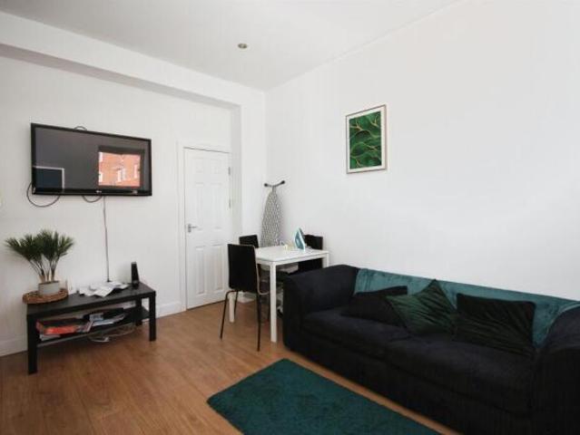 5 bedroom terraced house for sale in Humber Avenue, Coventry, CV1