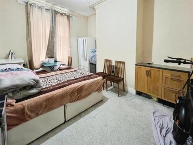 5 bedroom terraced house for sale in Hustler Street, Bradford, BD3 0PS, BD3