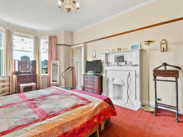 5 bedroom terraced house for sale in Ormonde Drive, Netherlee, G44