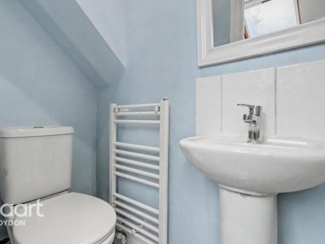 5 bedroom terraced house for sale in Oval Road, Croydon, CR0
