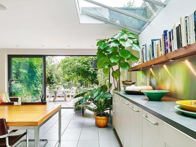5 Bedroom Terraced House For Sale In London