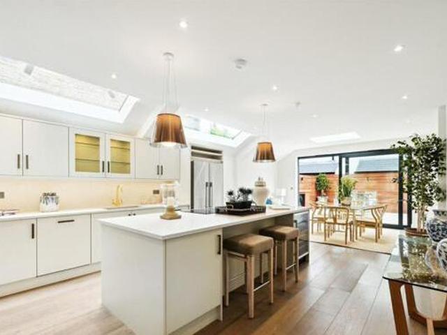 5 Bedroom Terraced House For Sale In London