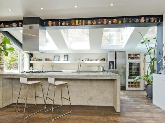 5 Bedroom Terraced House For Sale In London