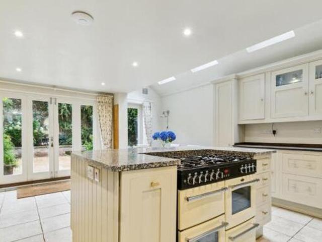 5 Bedroom Terraced House For Sale In London