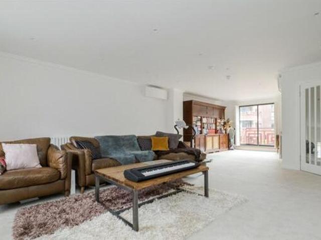 5 Bedroom Terraced House For Sale In London