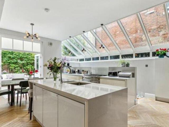 5 Bedroom Terraced House For Sale In London