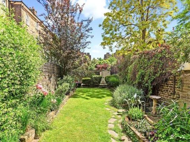 5 Bedroom Terraced House For Sale In London