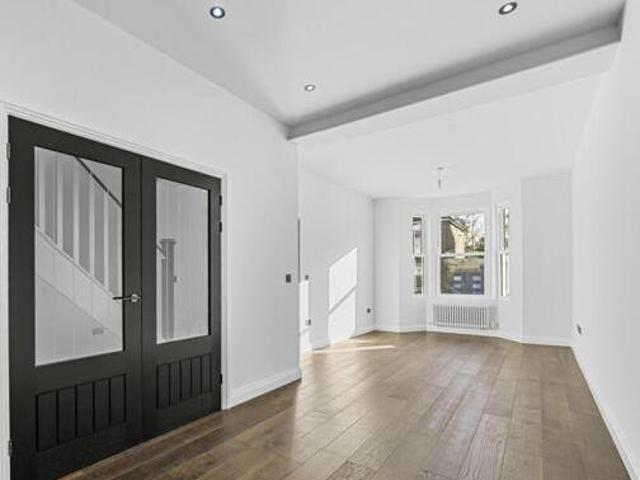 5 Bedroom Terraced House For Sale In London
