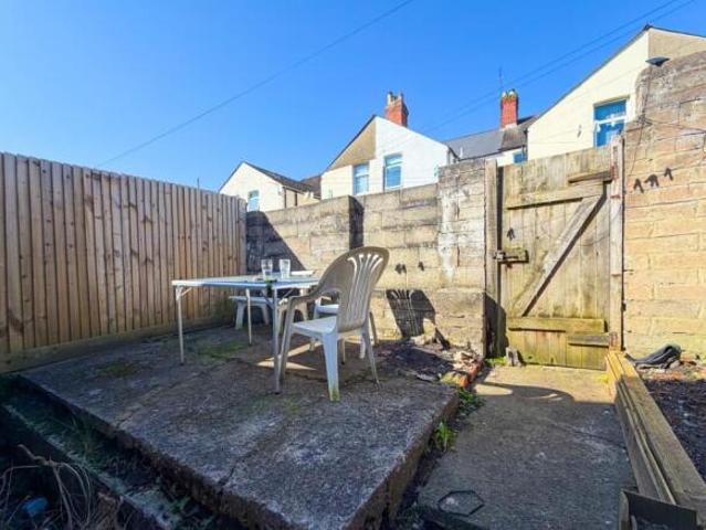 5 bedroom terraced house for sale in Monthermer Road, Cathays, CF24