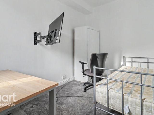 5 bedroom terraced house for sale in Maples Street, Hyson Green, NG7