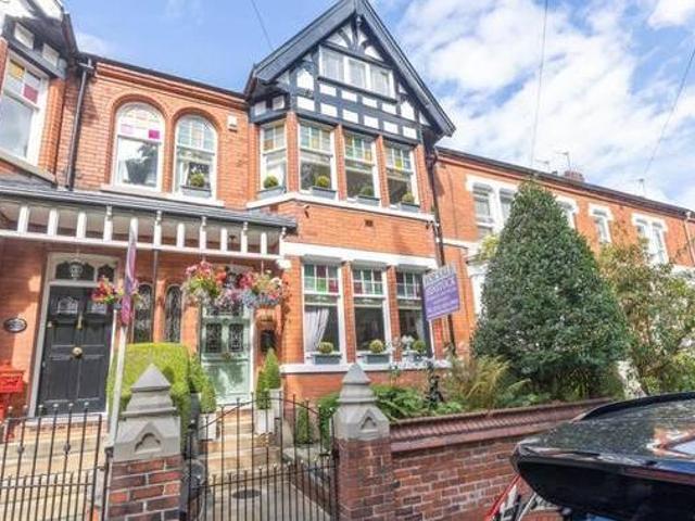 5 bedroom terraced house for sale in Mellalieu Street Middleton Manchester M24