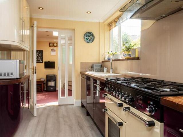 5 bedroom terraced house for sale in South Road, Hythe, CT21