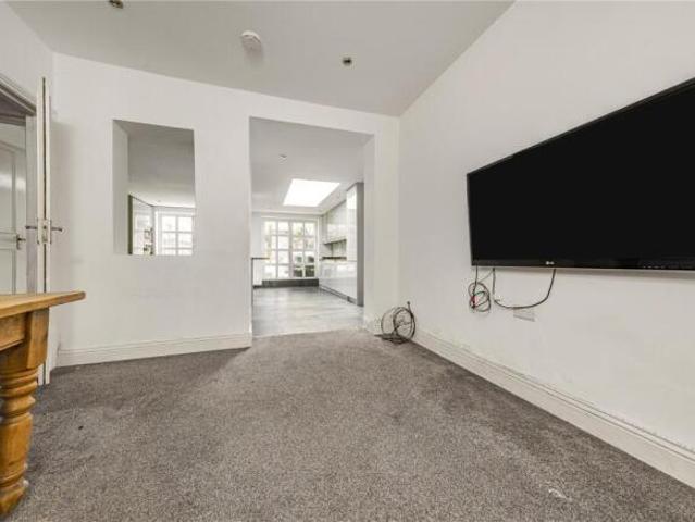 5 bedroom terraced house for sale in Santos Road, London, SW18