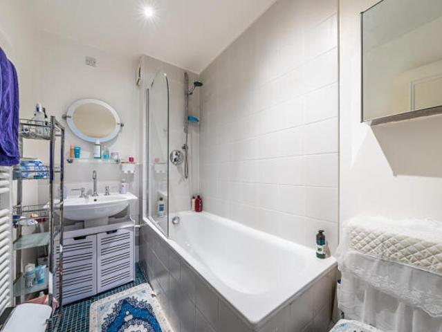 5 bedroom terraced house for sale in Pine Grove, London, SW19