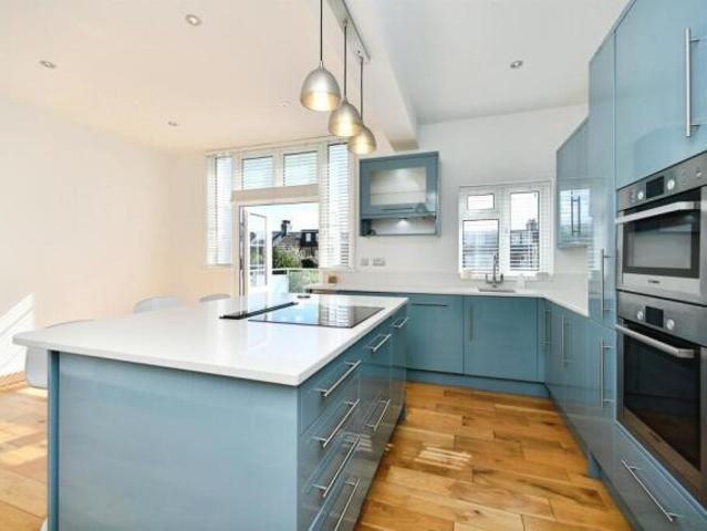 5 bedroom terraced house for sale in Princes Terrace, Brighton, BN2