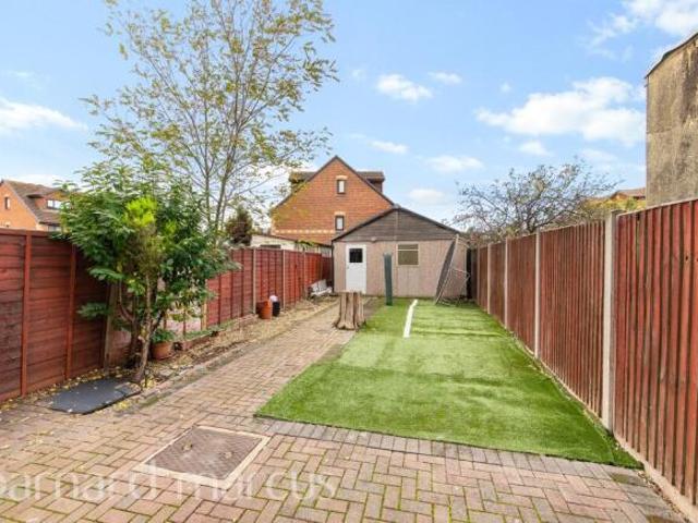 5 bedroom terraced house for sale in Rowan Crescent, London, SW16