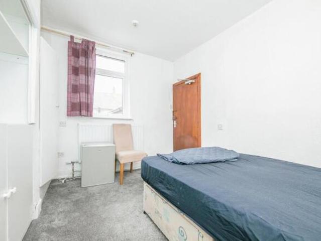 5 bedroom terraced house for sale in Woodbridge Road, Ipswich, Suffolk, IP4