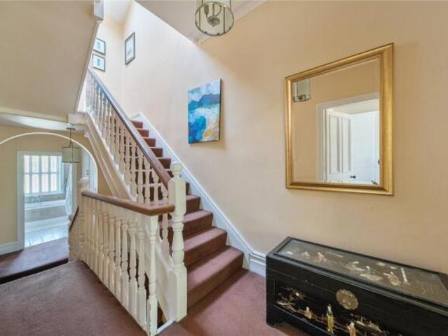 5 bedroom terraced house for sale in West End Avenue, Harrogate, HG2